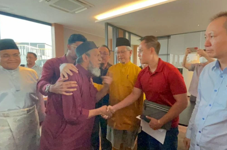 ‘Saya mohon maaf kepada penduduk, semua umat Islam’ – Alex Low ...